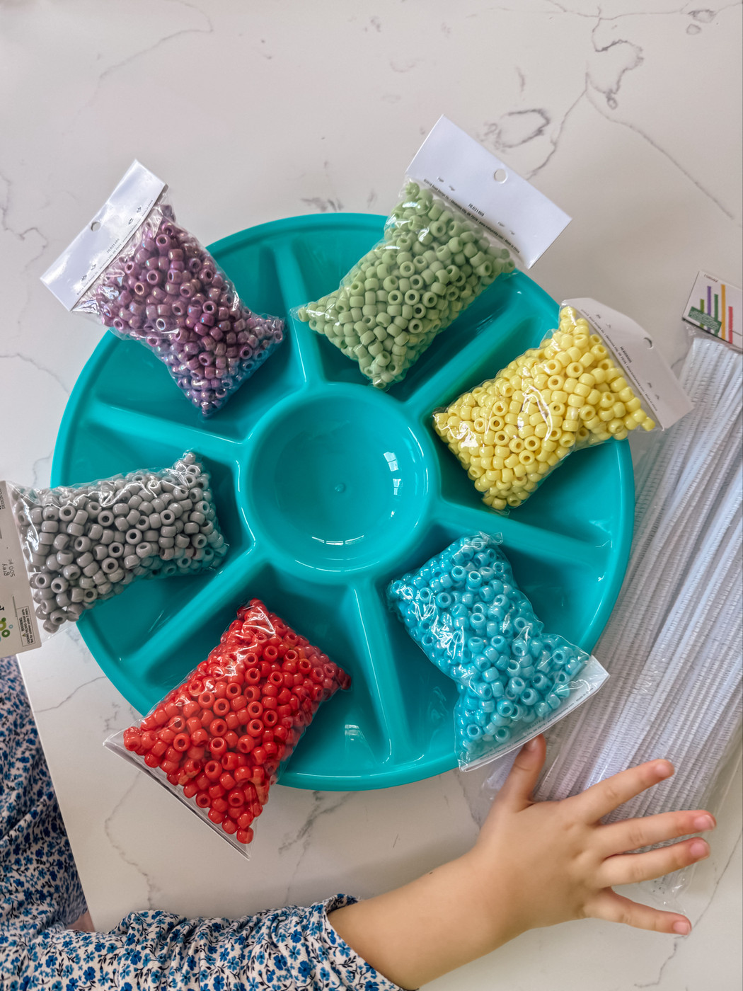 Christmas in July Craft: Pipe Cleaner Snowflakes - Kalena Langford